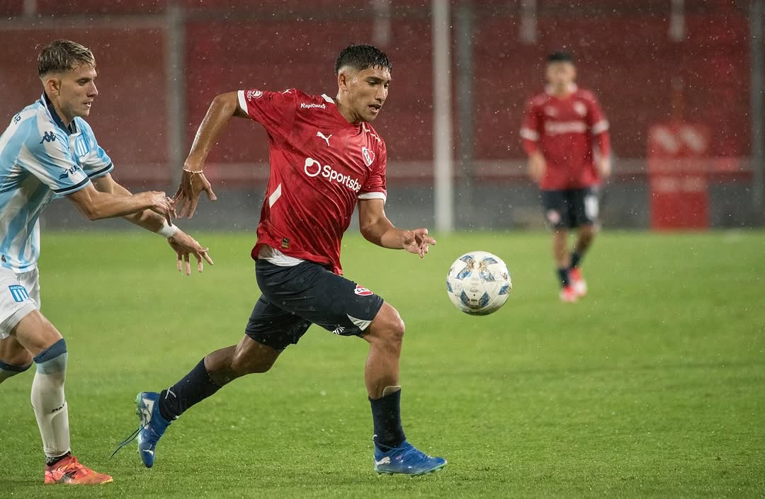 LA RESERVA JUGO EL CLÁSICO: CAYÓ EL ROJO, PERO BRILLÓ PINTO - Rojo x ...